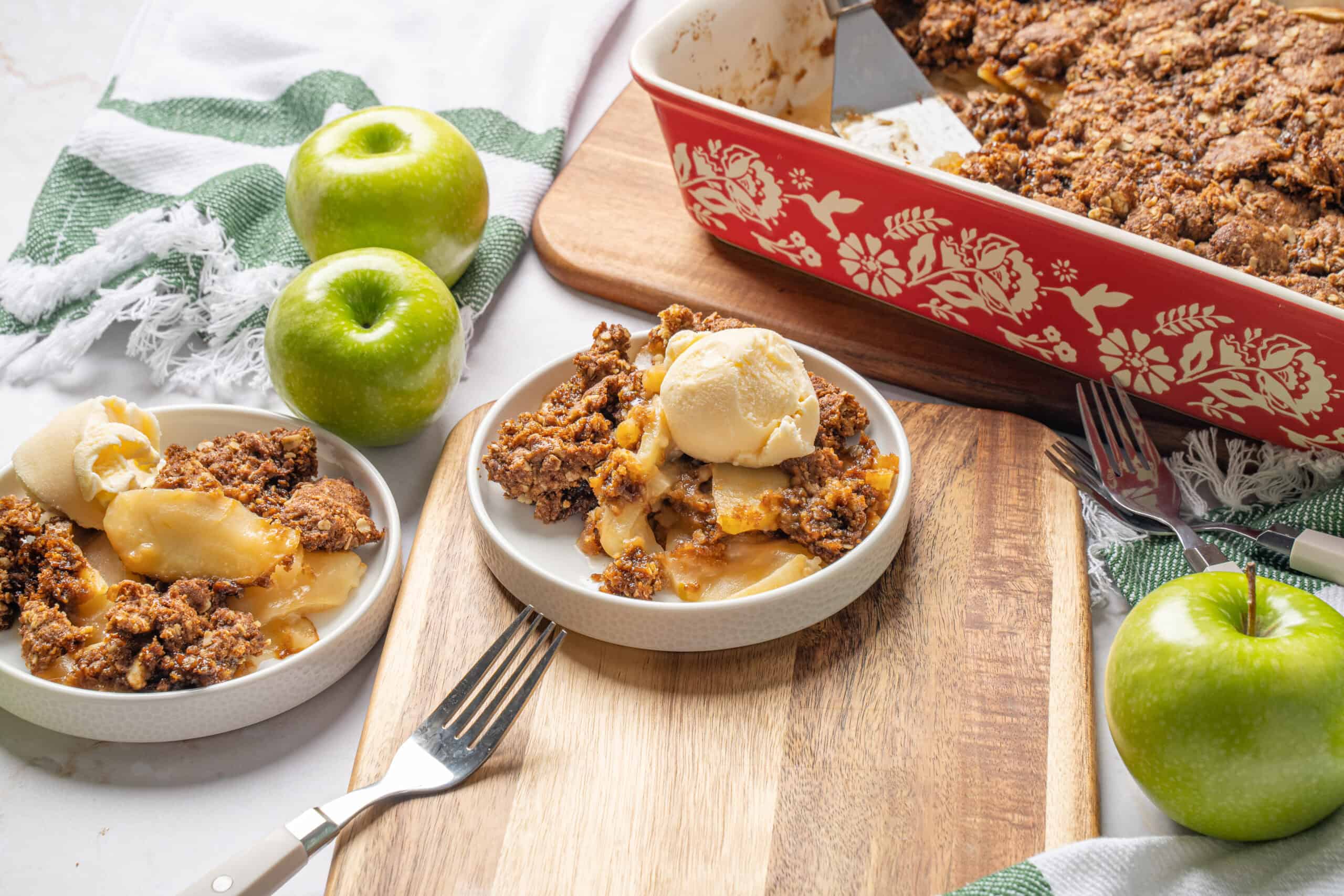 All-American Apple Crisp - Truly Recipes