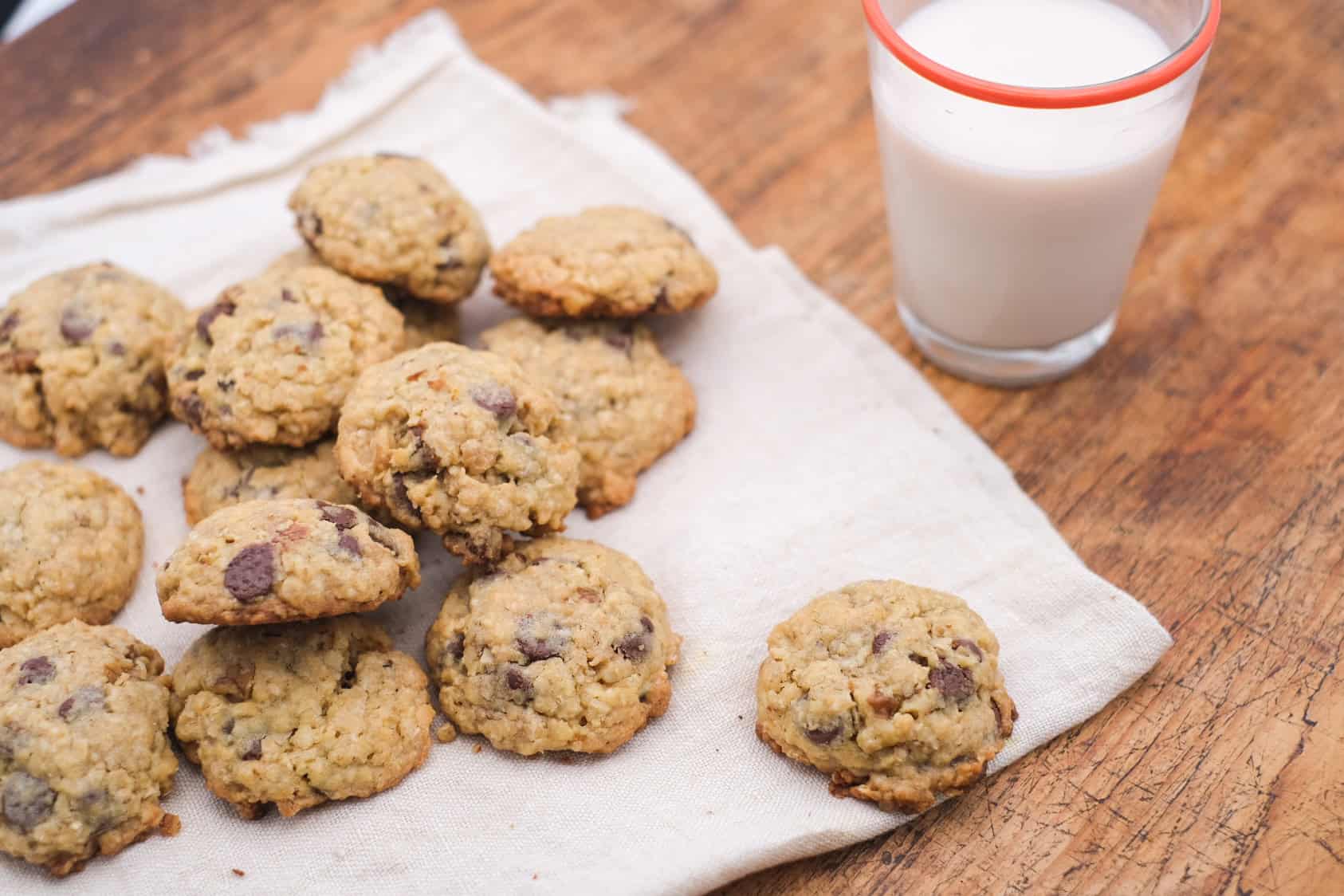 Grand Prize Chocolate Chip Oatmeal Cookies - Truly Recipes