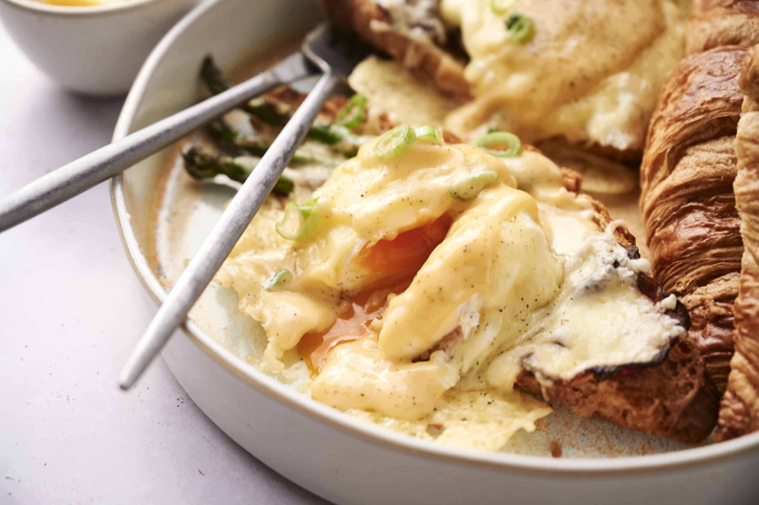 Jackie Kennedy's Eggs Benedict - Truly Recipes