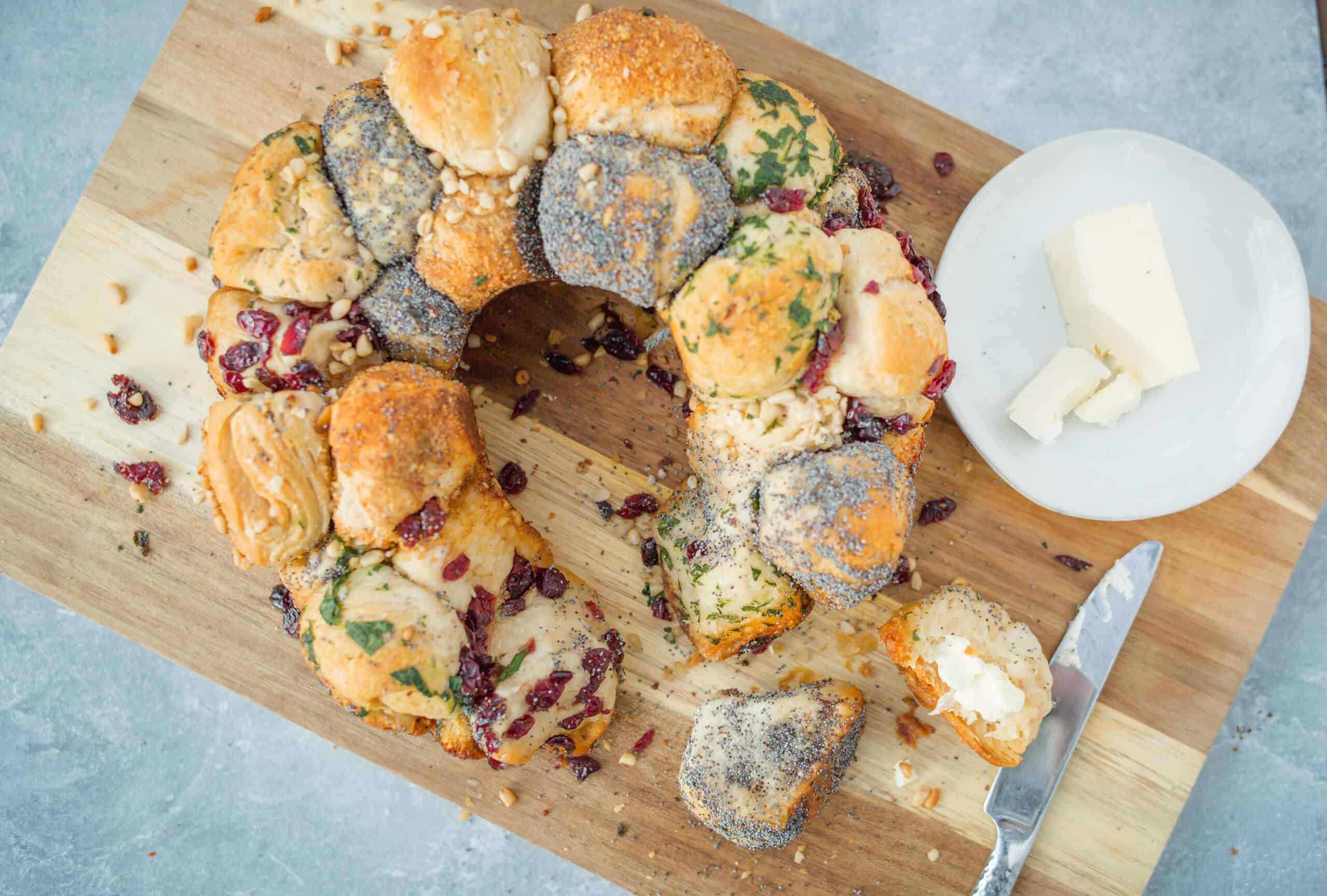 Savory Breakfast Pull-Apart Bread - Truly Recipes